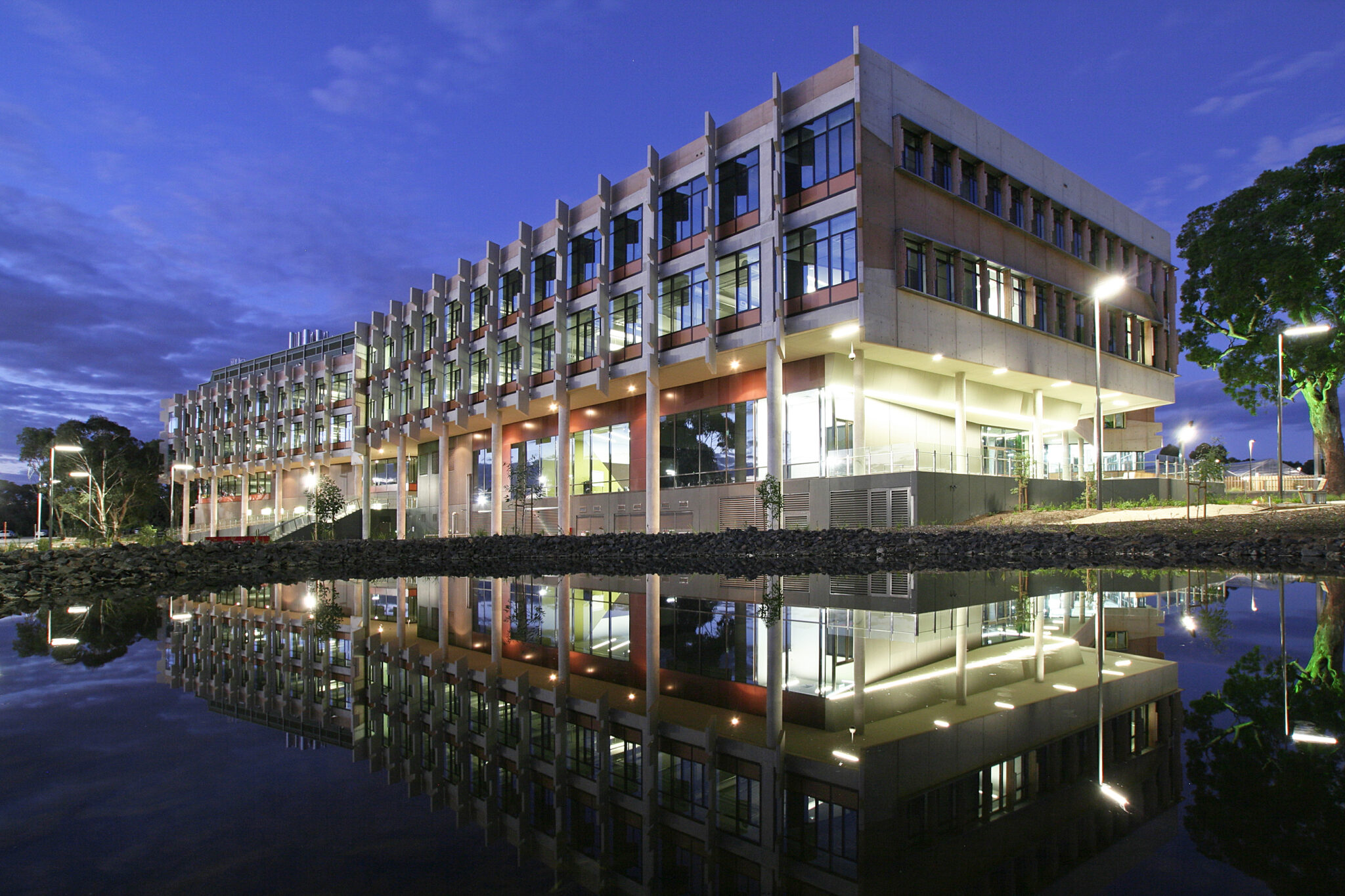 Agribio Centre for AgriBiosciences, La Trobe University - Lyons ...